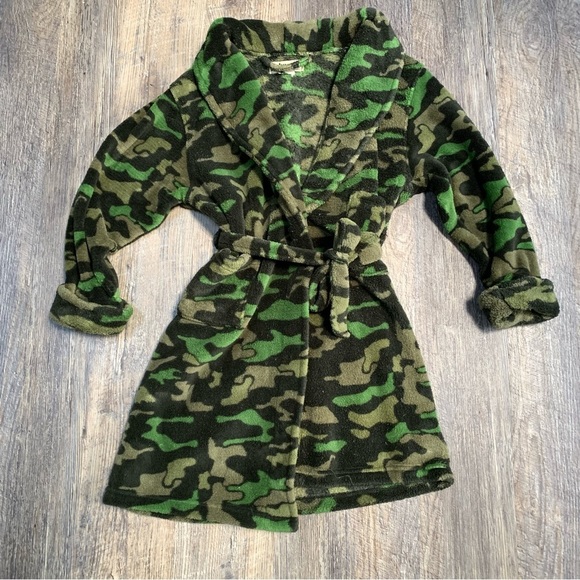 urban pipeline | Pajamas | Camo Boys Robe Size Medium 8 Super Soft ...